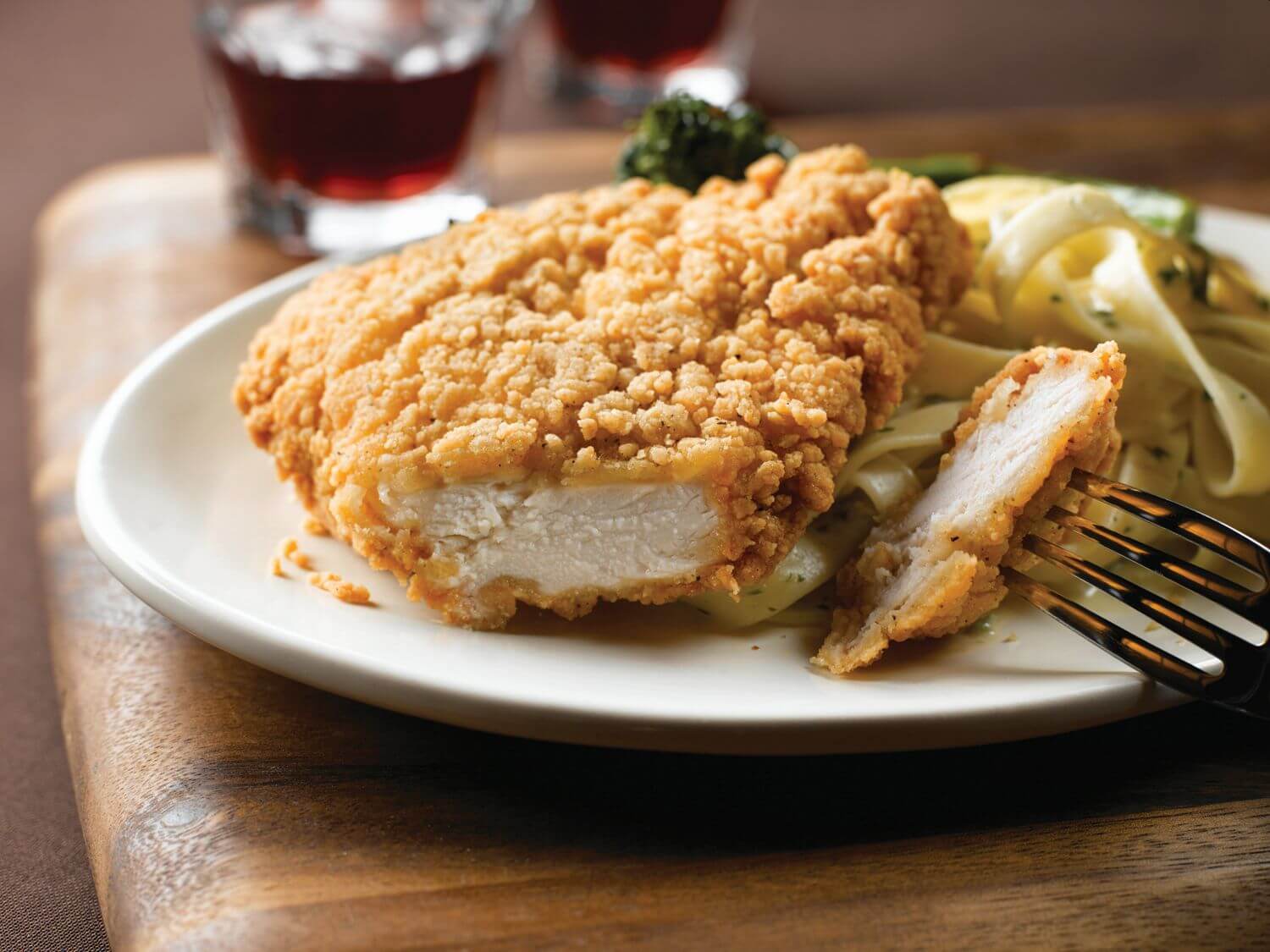 Supreme Crunch Chicken Breast - Think FOODSERVICE